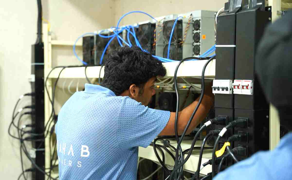 Looking for reliable crypto mining solutions in UAE? Dahab Miners ...